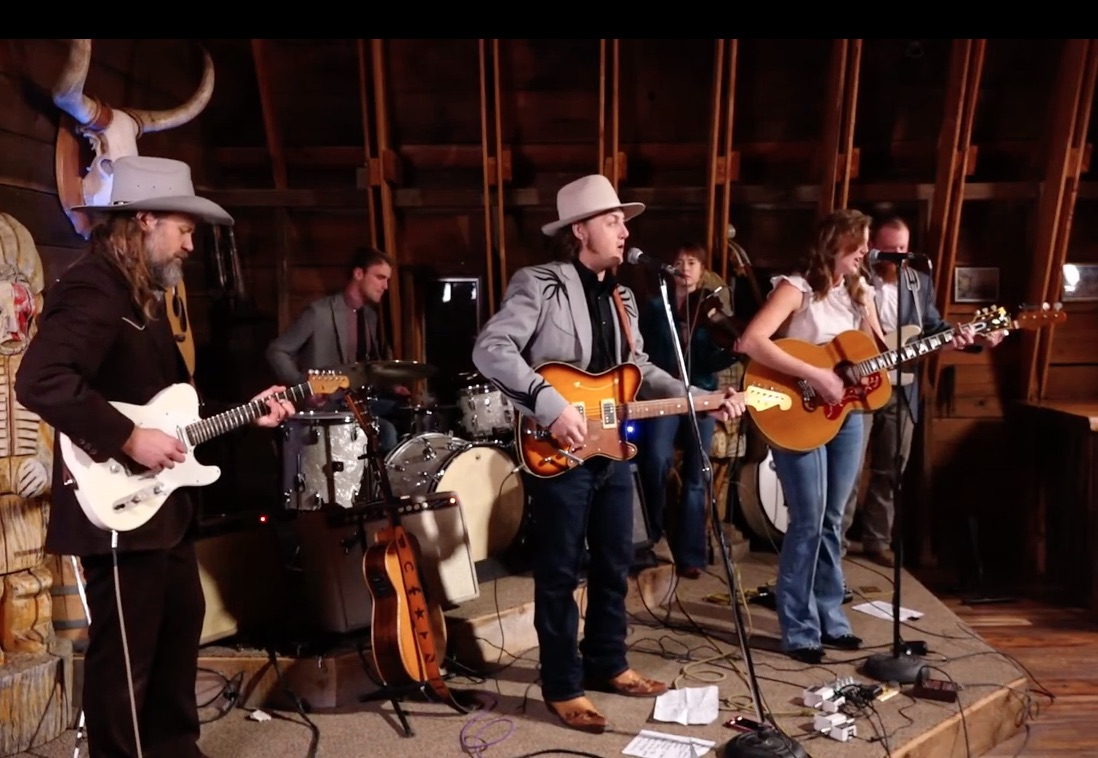 Live with Sam Platts and the Great Plainsmen - Lively Times