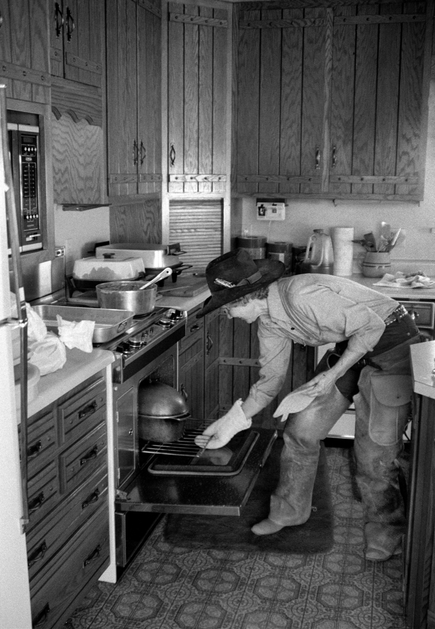 Barbara Van Cleve | Through Her Lens - Lively Times